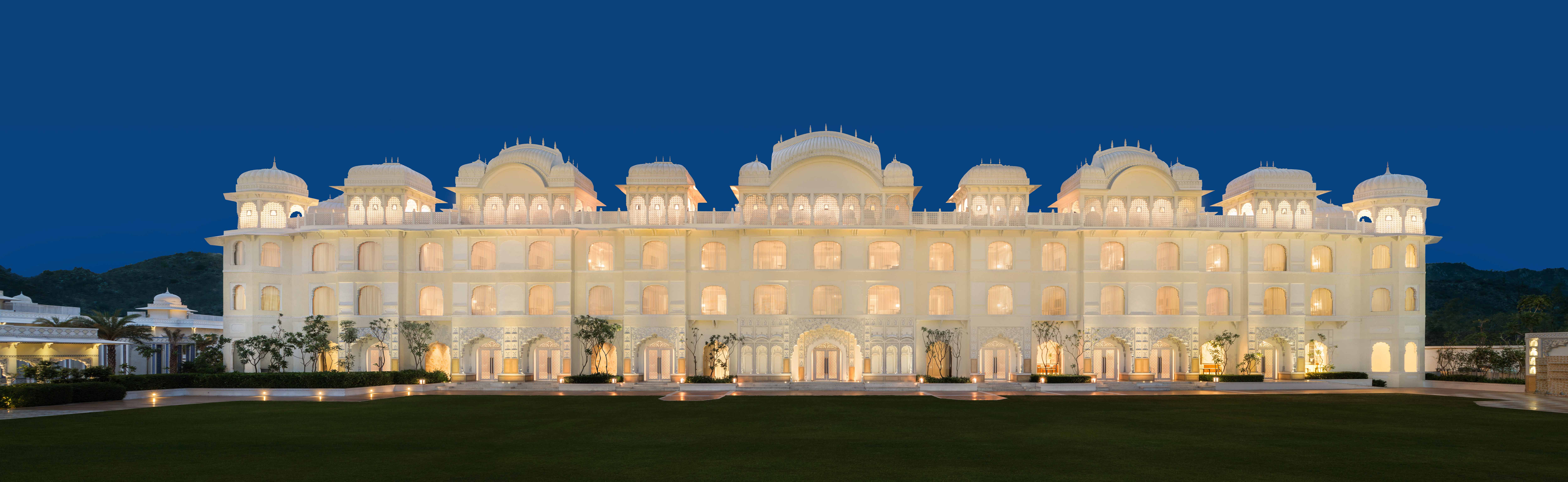 Celebrate this year’s Holi in a grandeur setting at the Biggest Holi ...